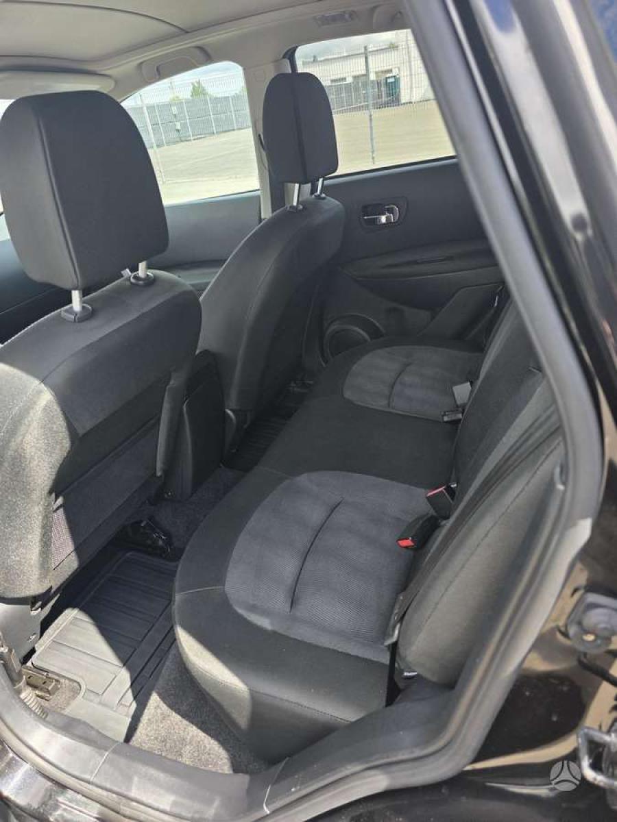 Melns Nissan Qashqai 2011 Marijampole, ar dzinēja tilpumu 2.00 L un nobraukumu 189 tūkst. km par 4800 €, foto 15 vietnē AUTOMOTO.COM.LV
