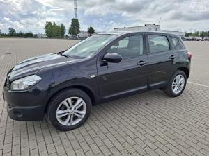 Melns Nissan Qashqai 2011 Viļņa, ar dzinēja tilpumu 2.00 L un nobraukumu 247 tūkst. km par 4700 €, foto 3 vietnē AUTOMOTO.COM.LV