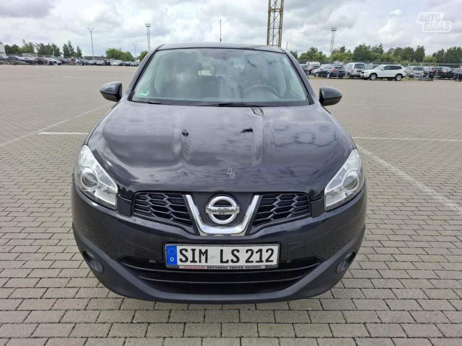 Melns Nissan Qashqai 2011 Viļņa, ar dzinēja tilpumu 2.00 L un nobraukumu 247 tūkst. km par 4700 €, foto 4 vietnē AUTOMOTO.COM.LV