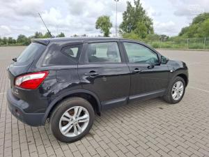 Melns Nissan Qashqai 2011 Viļņa, ar dzinēja tilpumu 2.00 L un nobraukumu 247 tūkst. km par 4700 €, foto 7 vietnē AUTOMOTO.COM.LV
