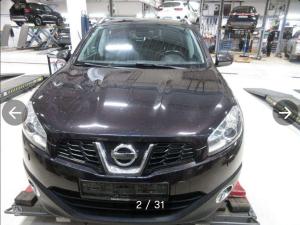 Black Nissan Qashqai 2011 in Jurbarkas, with an engine capacity of 1.46 L and mileage of 180 thousand km for 4950 €, photo 3 on AUTOMOTO.COM.LV