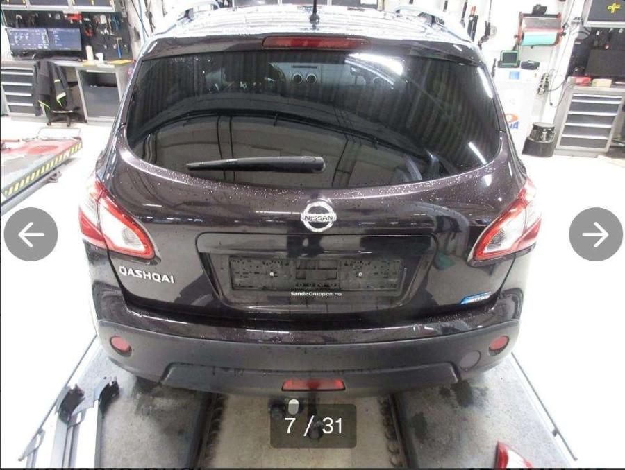 Black Nissan Qashqai 2011 in Jurbarkas, with an engine capacity of 1.46 L and mileage of 180 thousand km for 4950 €, photo 10 on AUTOMOTO.COM.LV