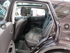 Black Nissan Qashqai 2011 in Jurbarkas, with an engine capacity of 1.46 L and mileage of 180 thousand km for 4950 €, photo 18 on AUTOMOTO.COM.LV