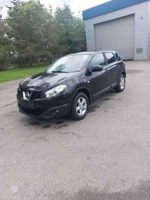 Black Nissan Qashqai 2011 in Marijampole, with an engine capacity of 1.60 L and mileage of 293 thousand km for 4150 €, photo 4 on AUTOMOTO.COM.LV