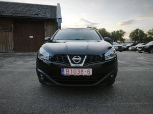 Melns Nissan Qashqai 2011 Cēsis, ar dzinēja tilpumu 1.60 L un nobraukumu 238 tūkst. km par 5950 €, foto 3 vietnē AUTOMOTO.COM.LV