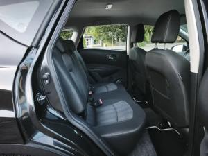 Melns Nissan Qashqai 2011 Cēsis, ar dzinēja tilpumu 1.60 L un nobraukumu 238 tūkst. km par 5950 €, foto 14 vietnē AUTOMOTO.COM.LV