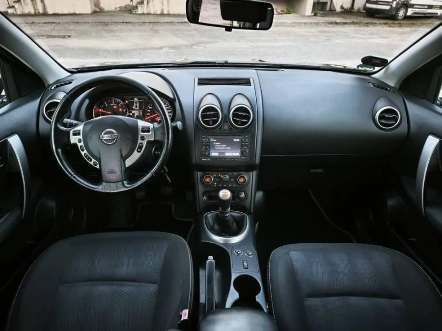 Melns Nissan Qashqai 2011 Cēsis, ar dzinēja tilpumu 1.60 L un nobraukumu 238 tūkst. km par 5950 €, foto 17 vietnē AUTOMOTO.COM.LV