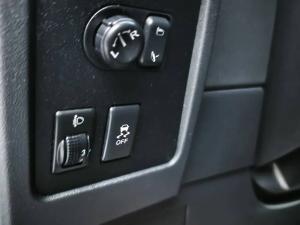 Melns Nissan Qashqai 2011 Cēsis, ar dzinēja tilpumu 1.60 L un nobraukumu 238 tūkst. km par 5950 €, foto 22 vietnē AUTOMOTO.COM.LV