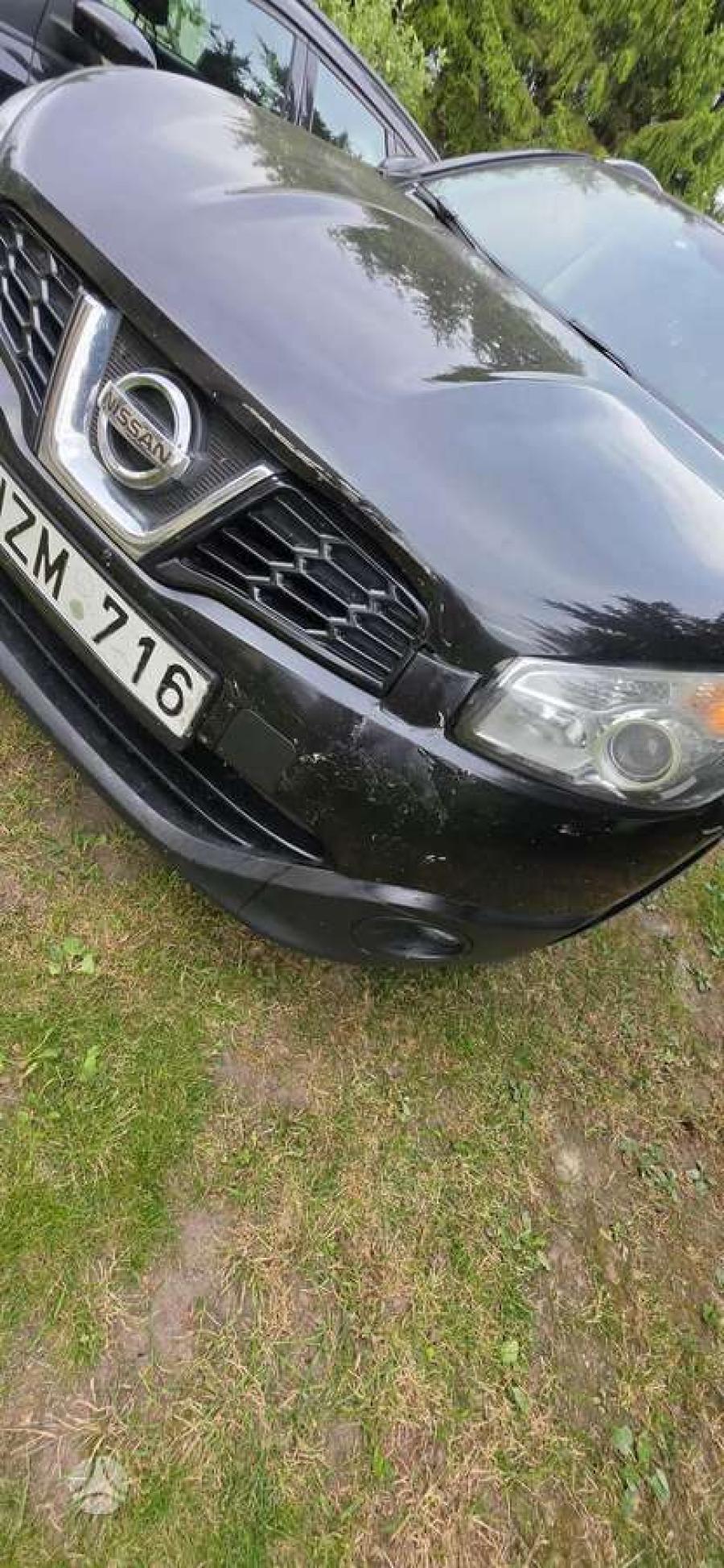 Black Nissan Qashqai 2011 in Kaunas, with an engine capacity of 1.46 L and mileage of 316 thousand km for 2999 €, photo 3 on AUTOMOTO.COM.LV
