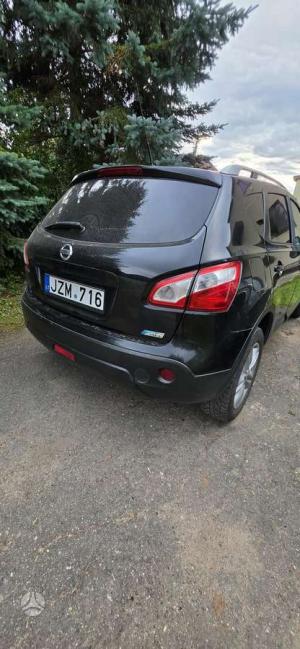 Black Nissan Qashqai 2011 in Kaunas, with an engine capacity of 1.46 L and mileage of 316 thousand km for 2999 €, photo 10 on AUTOMOTO.COM.LV