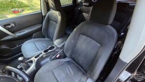 Black Nissan Qashqai 2011 in Vilnius, with an engine capacity of 1.50 L and mileage of 222 thousand km for 4200 €, photo 10 on AUTOMOTO.COM.LV