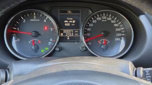 Black Nissan Qashqai 2011 in Vilnius, with an engine capacity of 1.50 L and mileage of 222 thousand km for 4200 €, photo 13 on AUTOMOTO.COM.LV