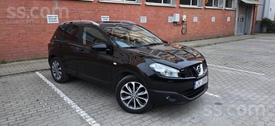 Melns Nissan Qashqai 2011 Rīga, ar dzinēja tilpumu 2.00 L un nobraukumu 120 tūkst. km par 5500 €, foto 3 vietnē AUTOMOTO.COM.LV
