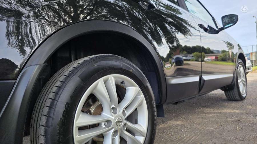 Melns Nissan Qashqai 2011 Šauļi, ar dzinēja tilpumu 2.00 L un nobraukumu 290 tūkst. km par 4900 €, foto 17 vietnē AUTOMOTO.COM.LV