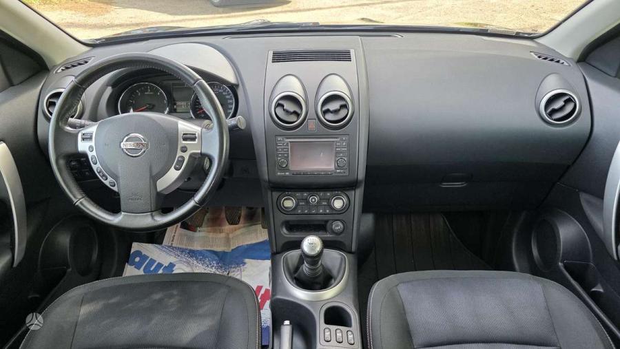 Melns Nissan Qashqai 2011 Šauļi, ar dzinēja tilpumu 2.00 L un nobraukumu 290 tūkst. km par 4900 €, foto 20 vietnē AUTOMOTO.COM.LV