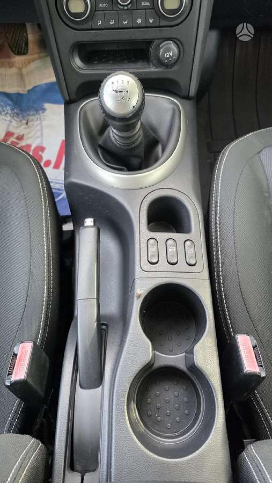 Melns Nissan Qashqai 2011 Šauļi, ar dzinēja tilpumu 2.00 L un nobraukumu 290 tūkst. km par 4900 €, foto 22 vietnē AUTOMOTO.COM.LV
