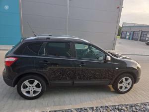 Melns Nissan Qashqai 2011 Kauņa, ar dzinēja tilpumu 1.60 L un nobraukumu 195 tūkst. km par 4890 €, foto 4 vietnē AUTOMOTO.COM.LV