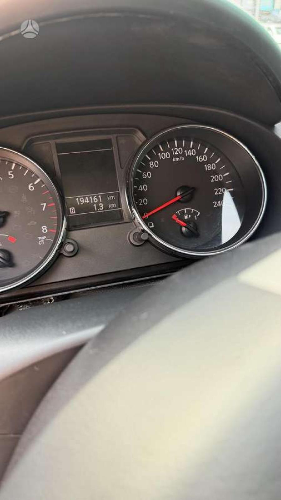 Melns Nissan Qashqai 2011 Kauņa, ar dzinēja tilpumu 1.60 L un nobraukumu 195 tūkst. km par 4890 €, foto 6 vietnē AUTOMOTO.COM.LV