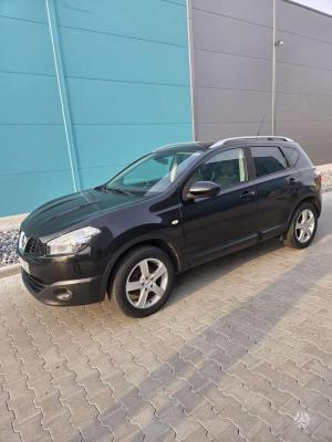 Melns Nissan Qashqai 2011 Kauņa, ar dzinēja tilpumu 1.60 L un nobraukumu 195 tūkst. km par 4890 €, foto 9 vietnē AUTOMOTO.COM.LV