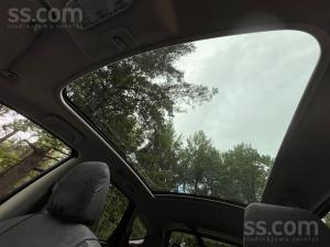 Black Nissan Qashqai 2011 in Riga, with an engine capacity of 1.60 L and mileage of 0 thousand km for 4599 €, photo 9 on AUTOMOTO.COM.LV