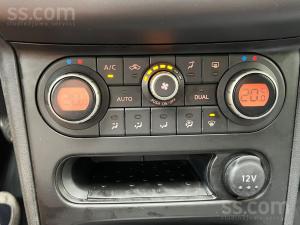 Black Nissan Qashqai 2011 in Riga, with an engine capacity of 1.60 L and mileage of 0 thousand km for 4599 €, photo 18 on AUTOMOTO.COM.LV