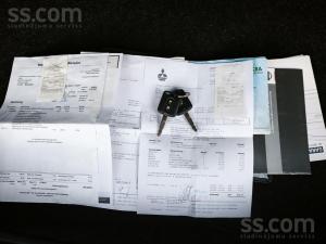 Black Nissan Qashqai 2011 in Cesis, with an engine capacity of 1.60 L and mileage of 238 thousand km for 5950 €, photo 24 on AUTOMOTO.COM.LV