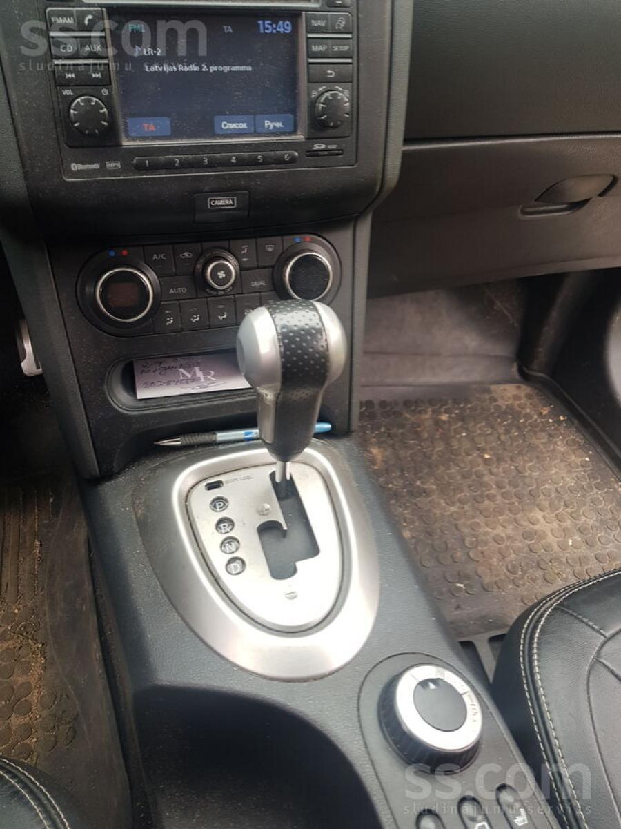 Black Nissan Qashqai 2011 in Valka, with an engine capacity of 2.00 L and mileage of 314 thousand km for 5600 €, photo 7 on AUTOMOTO.COM.LV