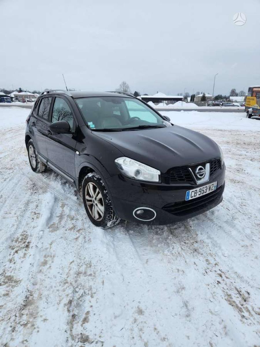 Melns Nissan Qashqai 2012 Tauragė, ar dzinēja tilpumu 1.60 L un nobraukumu 165 tūkst. km par 4600 €, foto 2 vietnē AUTOMOTO.COM.LV