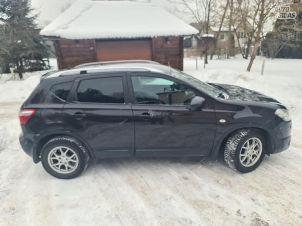 Melns Nissan Qashqai 2012 Viļņa, ar dzinēja tilpumu 1.50 L un nobraukumu 139 tūkst. km par 5700 €, foto 5 vietnē AUTOMOTO.COM.LV