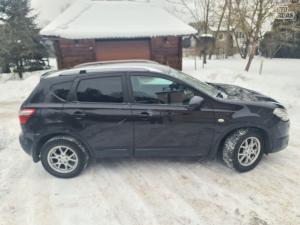 Melns Nissan Qashqai 2012 Viļņa, ar dzinēja tilpumu 1.50 L un nobraukumu 139 tūkst. km par 5700 €, foto 5 vietnē AUTOMOTO.COM.LV