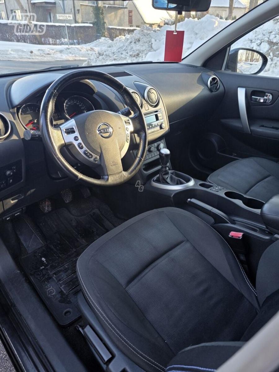 Melns Nissan Qashqai 2012 Kretinga, ar dzinēja tilpumu 1.50 L un nobraukumu 244 tūkst. km par 4200 €, foto 12 vietnē AUTOMOTO.COM.LV