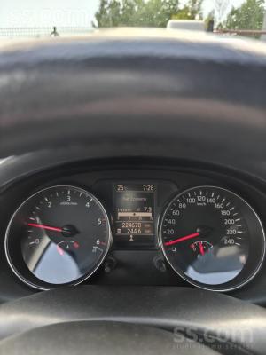 Black Nissan Qashqai 2012 in Jelgava, with an engine capacity of 1.50 L and mileage of 225 thousand km for 5300 €, photo 10 on AUTOMOTO.COM.LV