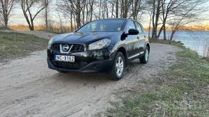 Black Nissan Qashqai 2012 in Riga, with an engine capacity of 1.50 L and mileage of 180 thousand km for 4400 €, photo  on AUTOMOTO.COM.LV