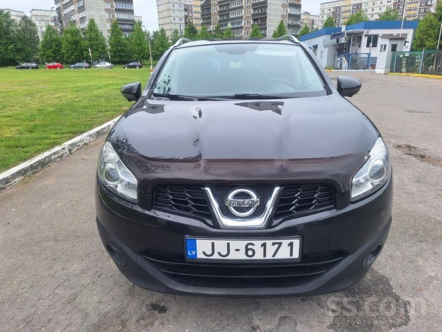 Melns Nissan Qashqai 2012 Rīga, ar dzinēja tilpumu 1.50 L un nobraukumu 129 tūkst. km par 5300 €, foto 3 vietnē AUTOMOTO.COM.LV