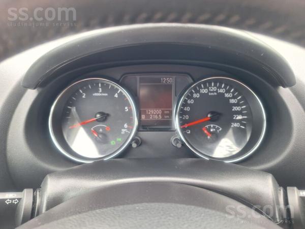 Melns Nissan Qashqai 2012 Rīga, ar dzinēja tilpumu 1.50 L un nobraukumu 129 tūkst. km par 5300 €, foto 3 vietnē AUTOMOTO.COM.LV