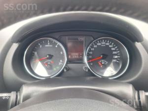 Melns Nissan Qashqai 2012 Rīga, ar dzinēja tilpumu 1.50 L un nobraukumu 129 tūkst. km par 5300 €, foto 4 vietnē AUTOMOTO.COM.LV