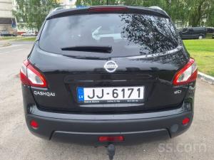 Melns Nissan Qashqai 2012 Rīga, ar dzinēja tilpumu 1.50 L un nobraukumu 129 tūkst. km par 5300 €, foto 6 vietnē AUTOMOTO.COM.LV
