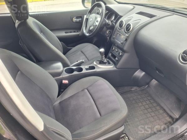 Melns Nissan Qashqai 2012 Rīga, ar dzinēja tilpumu 1.50 L un nobraukumu 129 tūkst. km par 5300 €, foto 10 vietnē AUTOMOTO.COM.LV