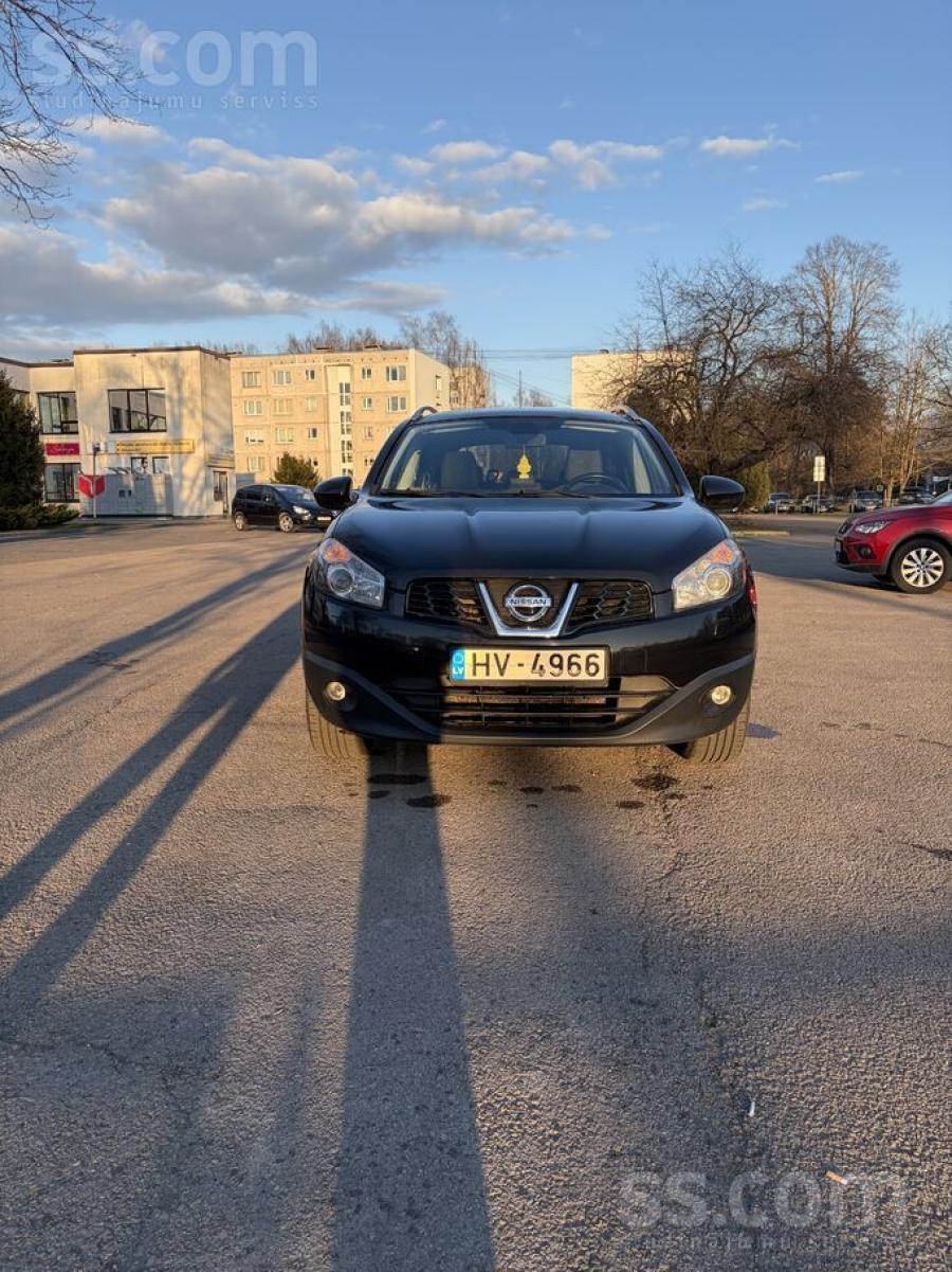 Melns Nissan Qashqai 2012 Rīga, ar dzinēja tilpumu 2.00 L un nobraukumu 240 tūkst. km par 5250 €, foto 3 vietnē AUTOMOTO.COM.LV