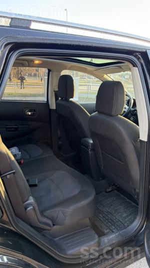Melns Nissan Qashqai 2012 Rīga, ar dzinēja tilpumu 2.00 L un nobraukumu 240 tūkst. km par 5250 €, foto 14 vietnē AUTOMOTO.COM.LV