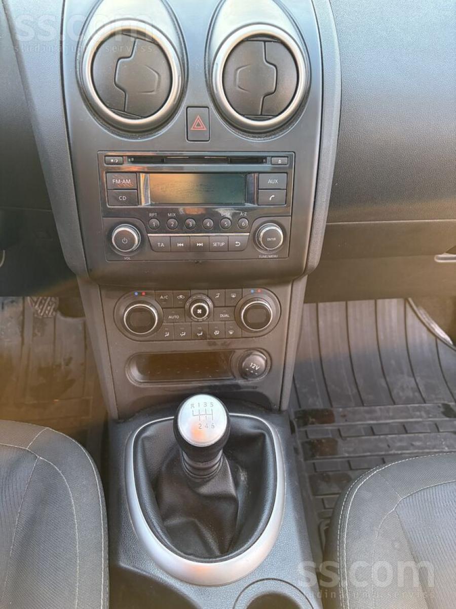 Melns Nissan Qashqai 2012 Rīga, ar dzinēja tilpumu 2.00 L un nobraukumu 240 tūkst. km par 5250 €, foto 21 vietnē AUTOMOTO.COM.LV