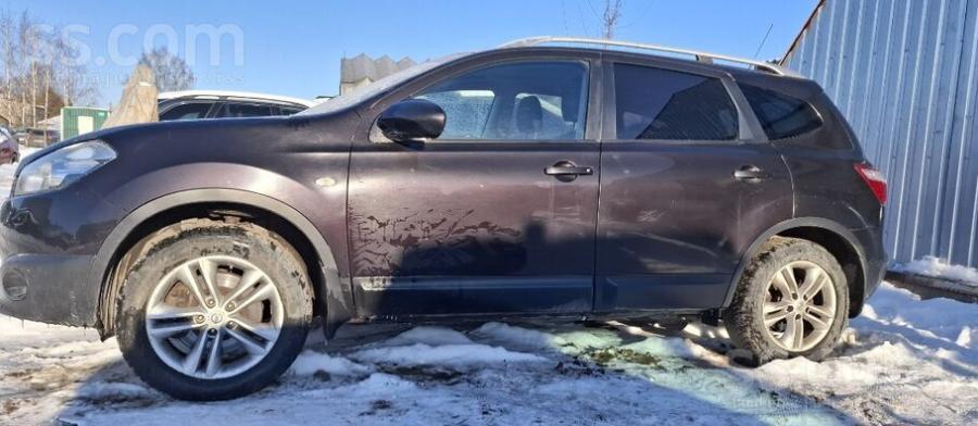 Melns Nissan Qashqai 2012 Jelgava, ar dzinēja tilpumu 1.60 L un nobraukumu 164 tūkst. km par 2999 €, foto 3 vietnē AUTOMOTO.COM.LV