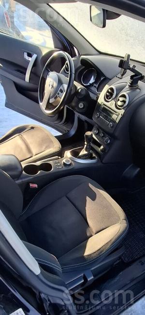 Melns Nissan Qashqai 2012 Jelgava, ar dzinēja tilpumu 1.60 L un nobraukumu 164 tūkst. km par 2999 €, foto 7 vietnē AUTOMOTO.COM.LV
