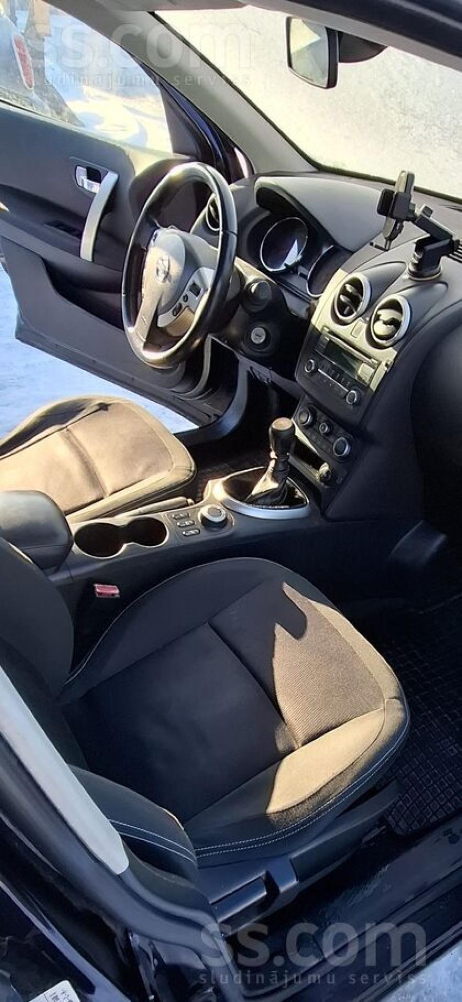 Melns Nissan Qashqai 2012 Jelgava, ar dzinēja tilpumu 1.60 L un nobraukumu 164 tūkst. km par 2999 €, foto 7 vietnē AUTOMOTO.COM.LV
