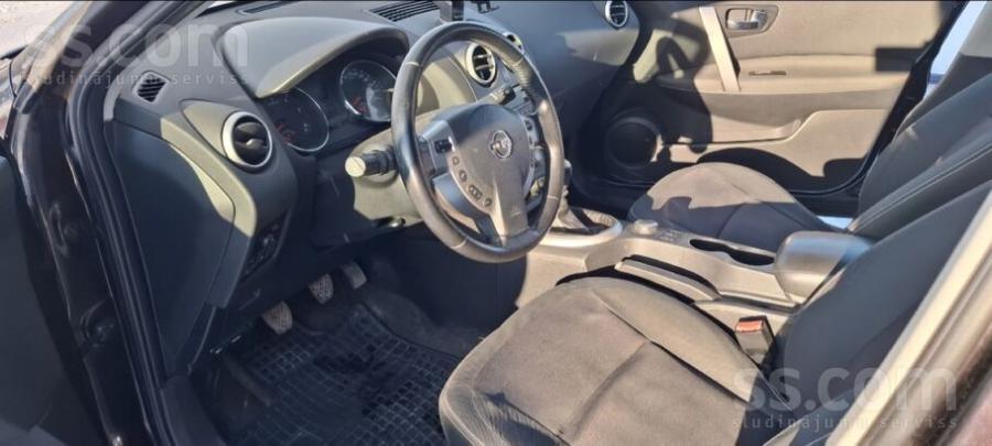 Melns Nissan Qashqai 2012 Jelgava, ar dzinēja tilpumu 1.60 L un nobraukumu 164 tūkst. km par 2999 €, foto 10 vietnē AUTOMOTO.COM.LV