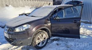 Melns Nissan Qashqai 2012 Jelgava, ar dzinēja tilpumu 1.60 L un nobraukumu 164 tūkst. km par 2999 €, foto 12 vietnē AUTOMOTO.COM.LV