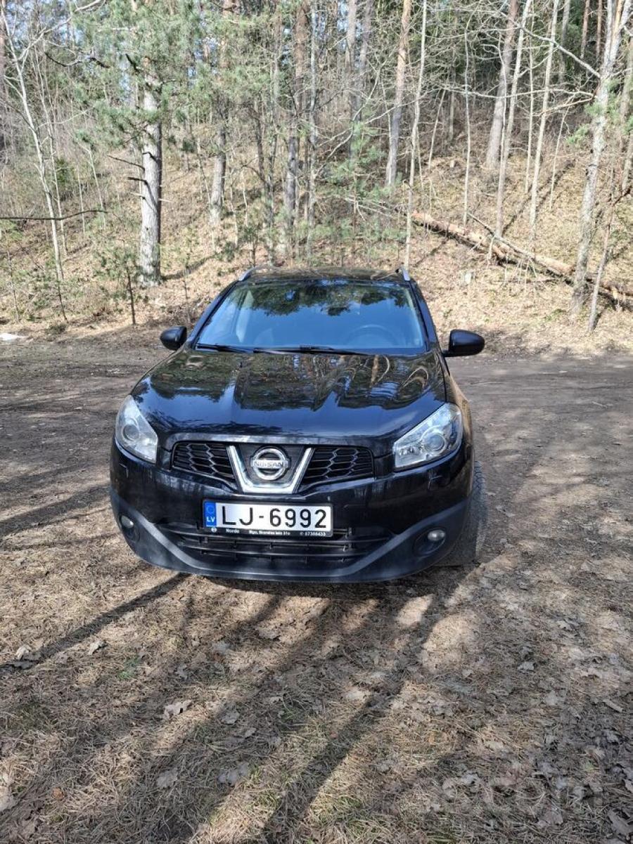 Черный Ниссан Кашкай 2012 в Лудза, объемом двигателя 1.60 л и пробегом 530 тыс. км за 5500 €, фото 4 на AUTOMOTO.COM.LV