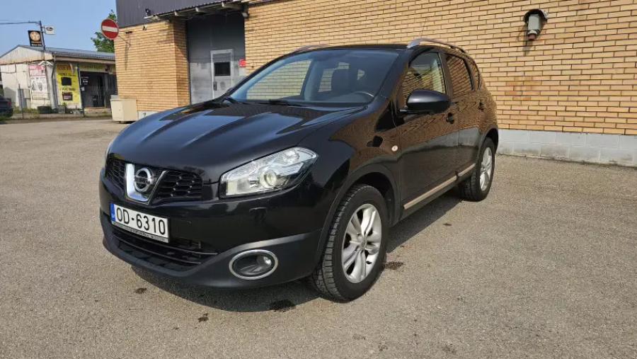 Melns Nissan Qashqai 2012 Rīga, ar dzinēja tilpumu 1.60 L un nobraukumu 227 tūkst. km par 7550 €, foto 1 vietnē AUTOMOTO.COM.LV