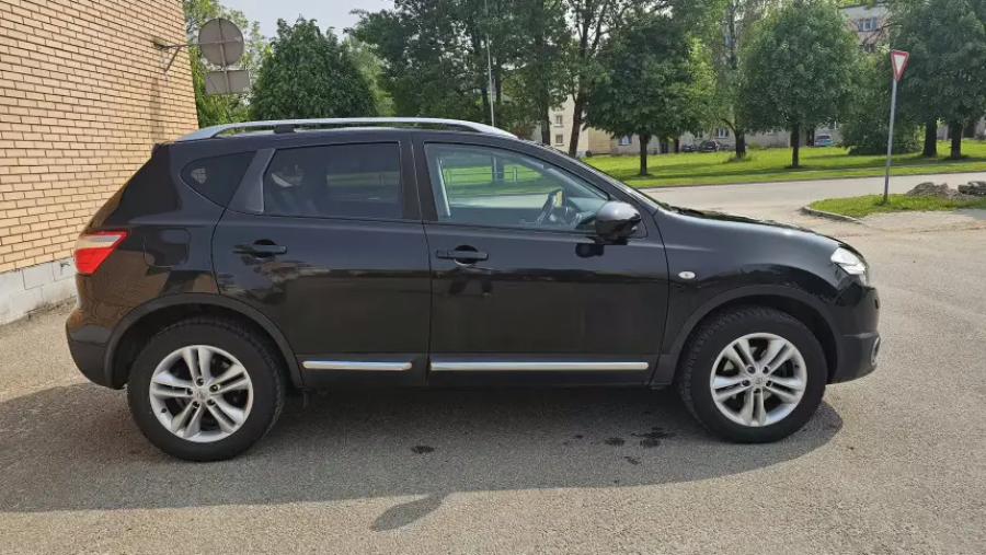 Melns Nissan Qashqai 2012 Rīga, ar dzinēja tilpumu 1.60 L un nobraukumu 227 tūkst. km par 7550 €, foto 5 vietnē AUTOMOTO.COM.LV
