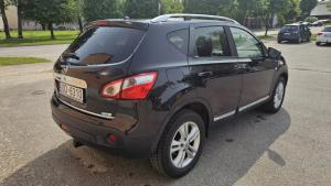 Melns Nissan Qashqai 2012 Rīga, ar dzinēja tilpumu 1.60 L un nobraukumu 227 tūkst. km par 7550 €, foto 6 vietnē AUTOMOTO.COM.LV